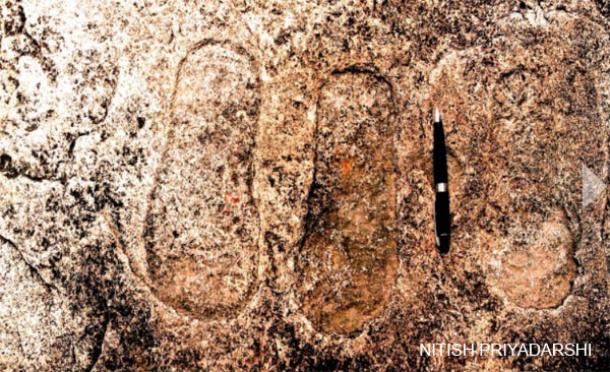 Giant Footprints in Rock Evidence of Ancient People from the Sky ...